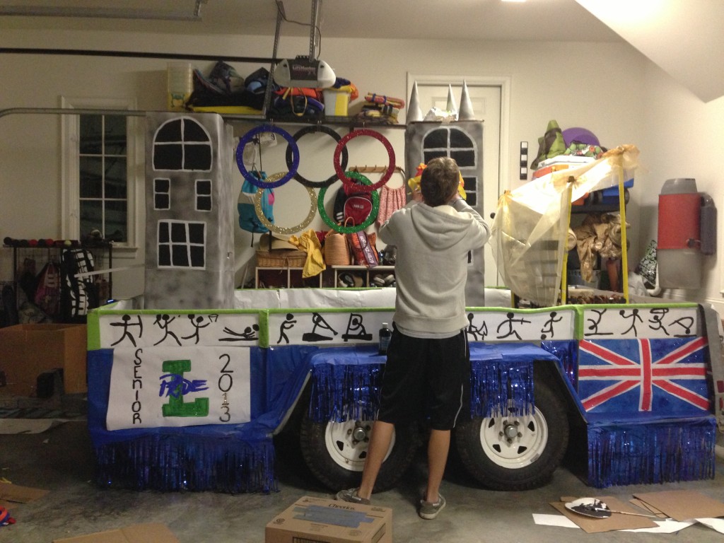 Olympics float into Leesville - The Mycenaean